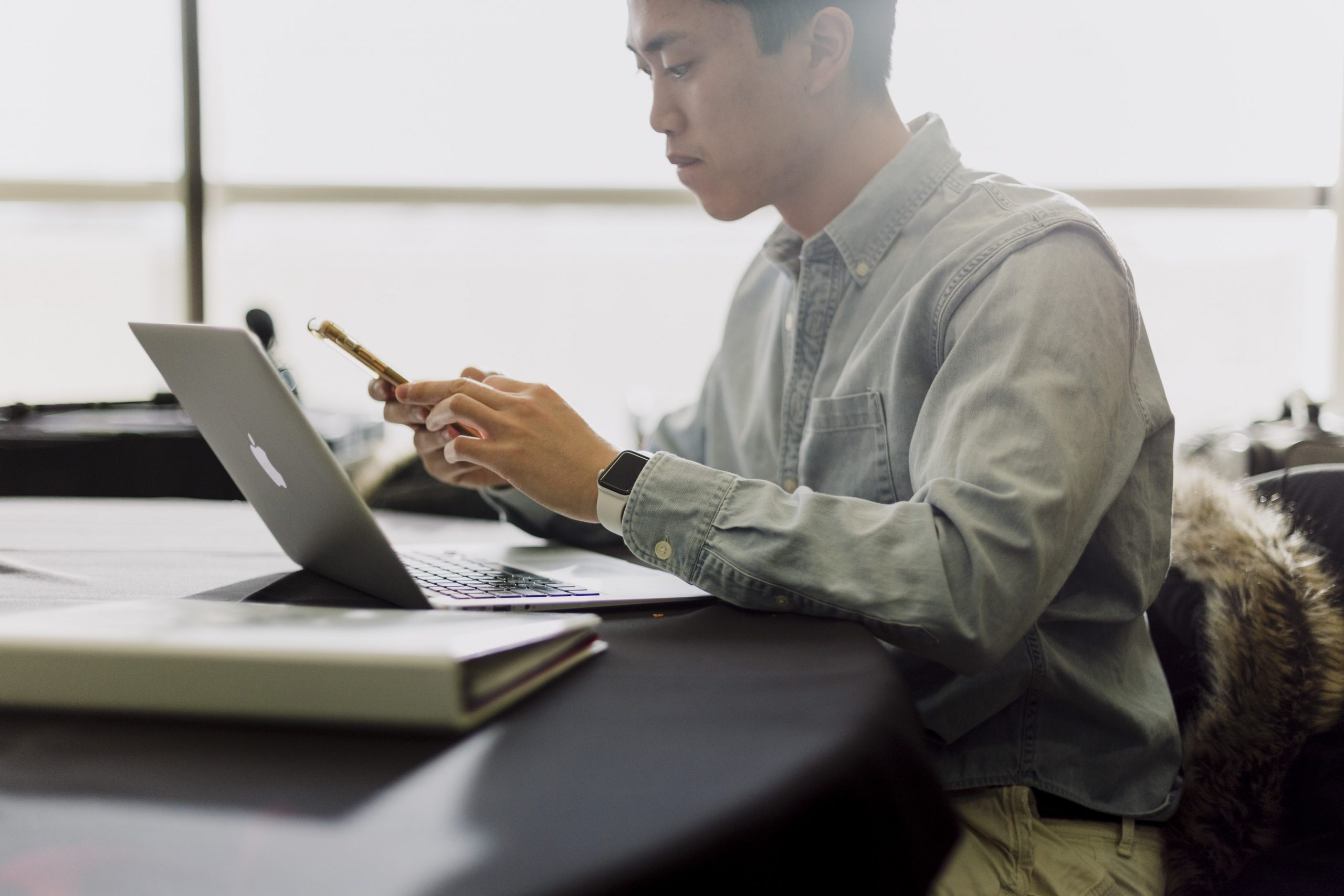LLP vs LLC (2025): Liability, Taxes & Best Use Cases